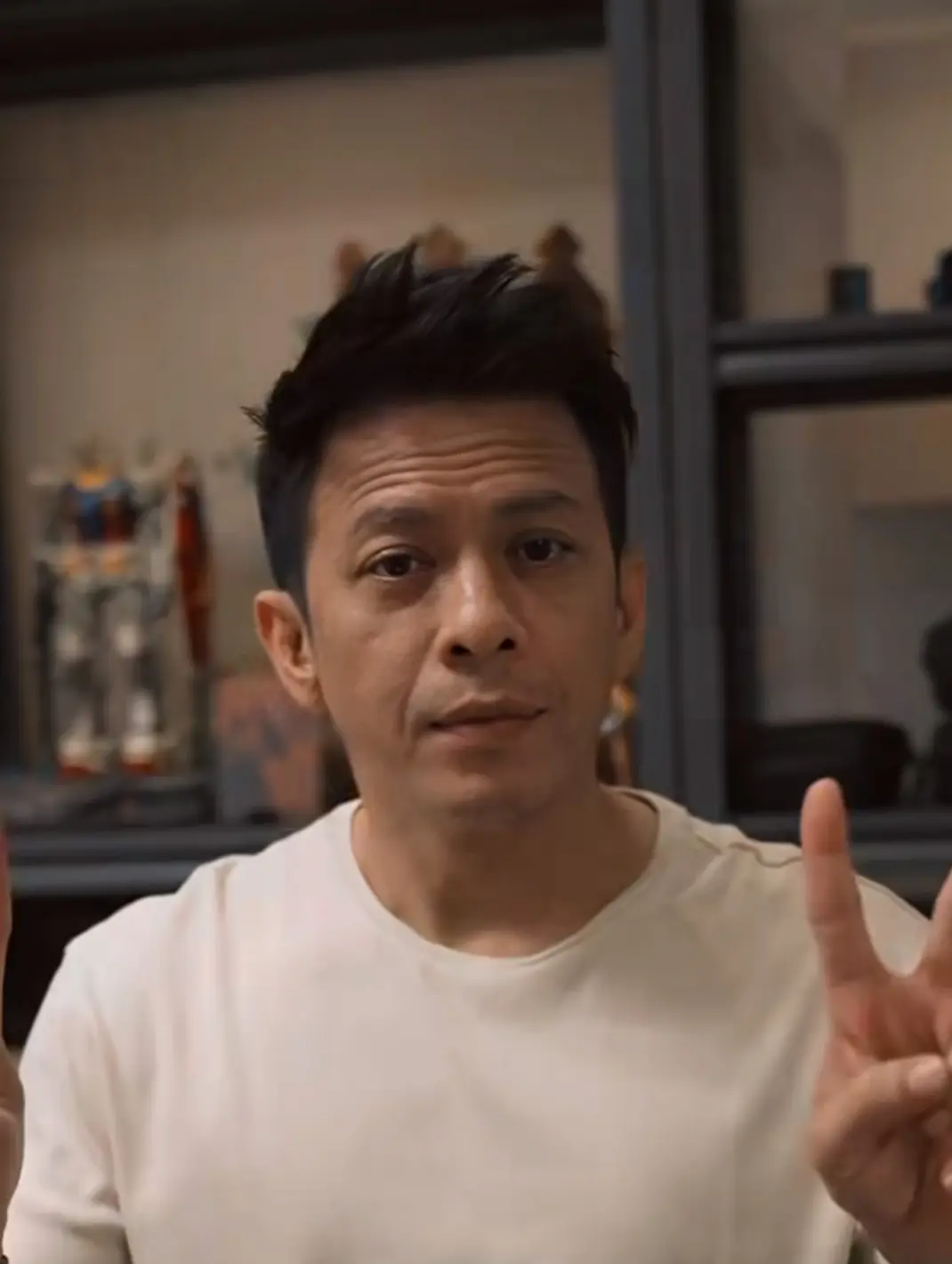 Potret Ariel NOAH Pamer Gaya Rambut Baru, Kerutan Wajah Jadi Sorotan ...