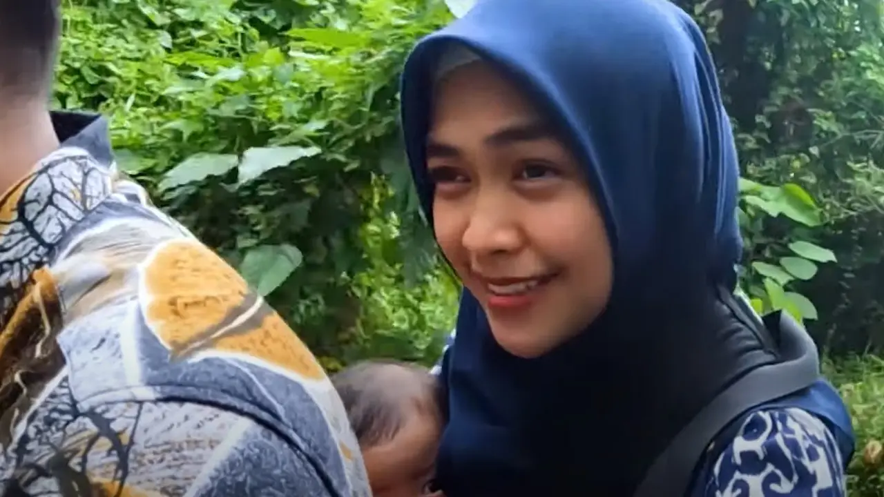 Ria Ricis Naik ATV Sambil Gendong Baby Moana dengan Satu Tangan, Netizen Sorot Ekspresi Sang ...
