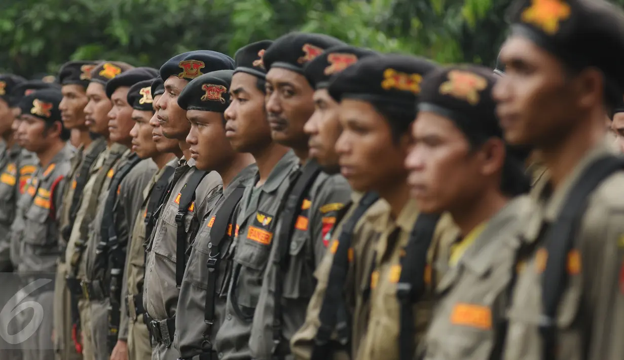 Ribuan Banser Ikuti Apel Kebangsaan dan Kemah Kemanusiaan - Foto ...