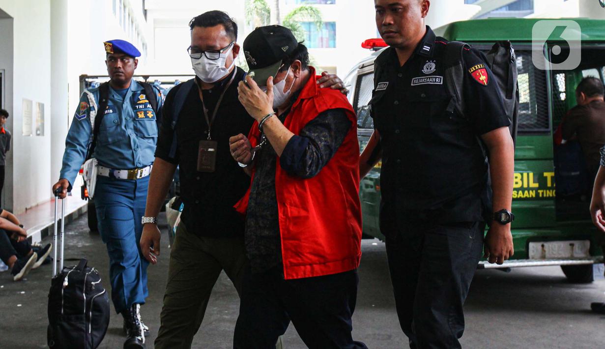 Jalani Pemeriksaan, Tiga Hakim Penerima Suap Kasus Gregorius Ronald ...