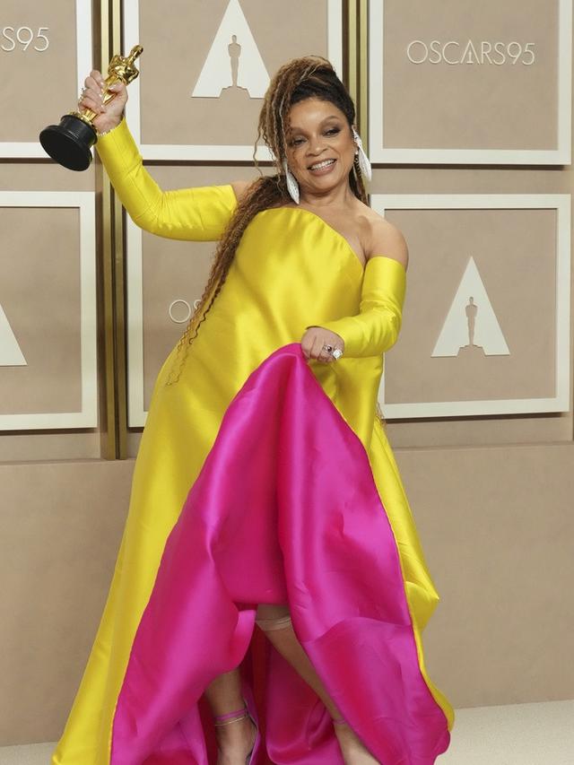 Cetak Sejarah, Ruth E. Carter Jadi Wanita Kulit Hitam Pertama yang ...