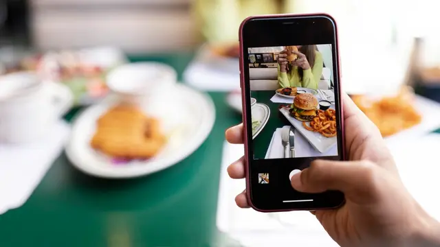 36 Contoh Caption Media Sosial tentang Makanan, Jadikan Postingan Lebih ...