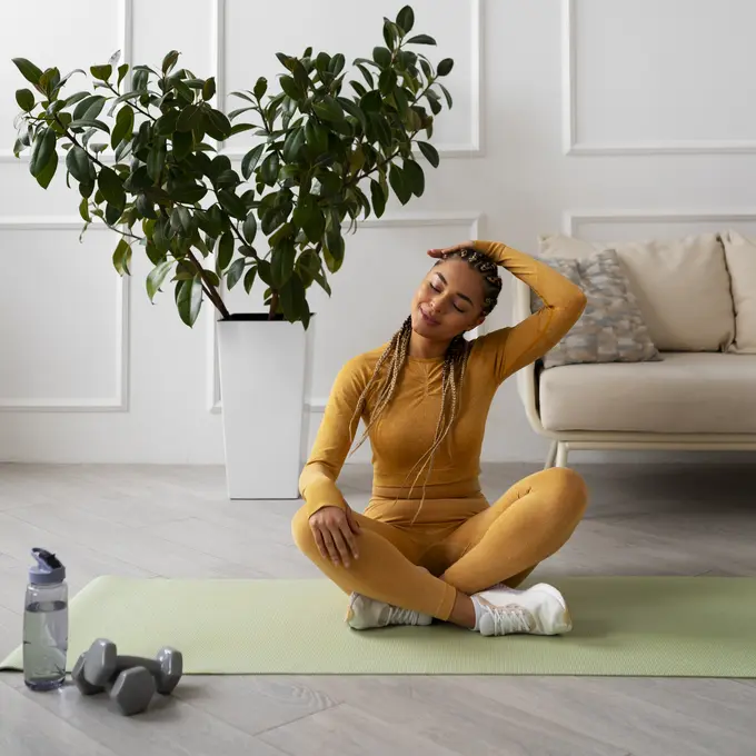 Cara Efektif Bakar Lemak dengan Latihan HIIT di Rumah - Lifestyle Fimela.com