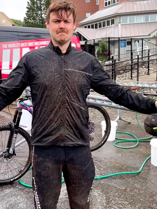 Influencer Atlet Dan Wolfe Sorot Prestasi dalam Gelaran Trophy of ...