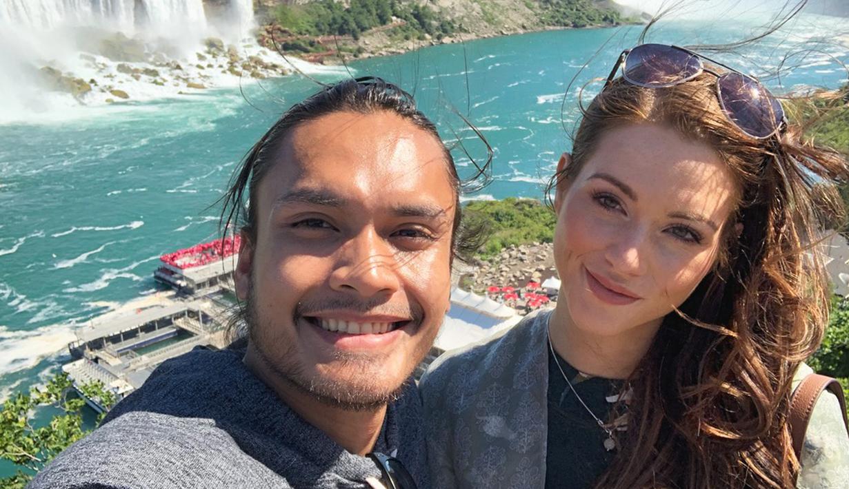 FOTO: Momen Kebersamaan Randy Pangalila dan Istri Bulenya