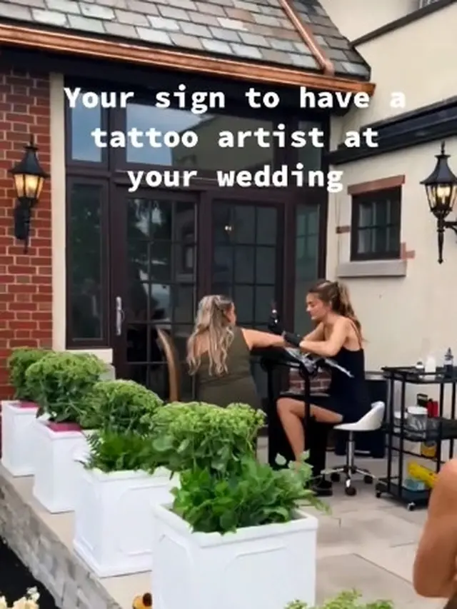 Viral Pasangan Pengantin Beri Suvenir Tato Permanen ke Tamu Undangan ...