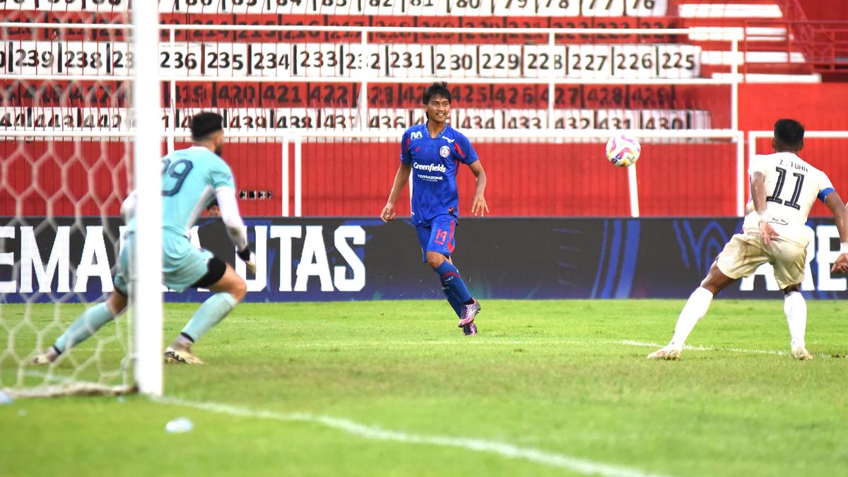 Jayus Hariono Dikabarkan Cabut dari Arema dan OTW ke PSS? Ini Jawaban ...