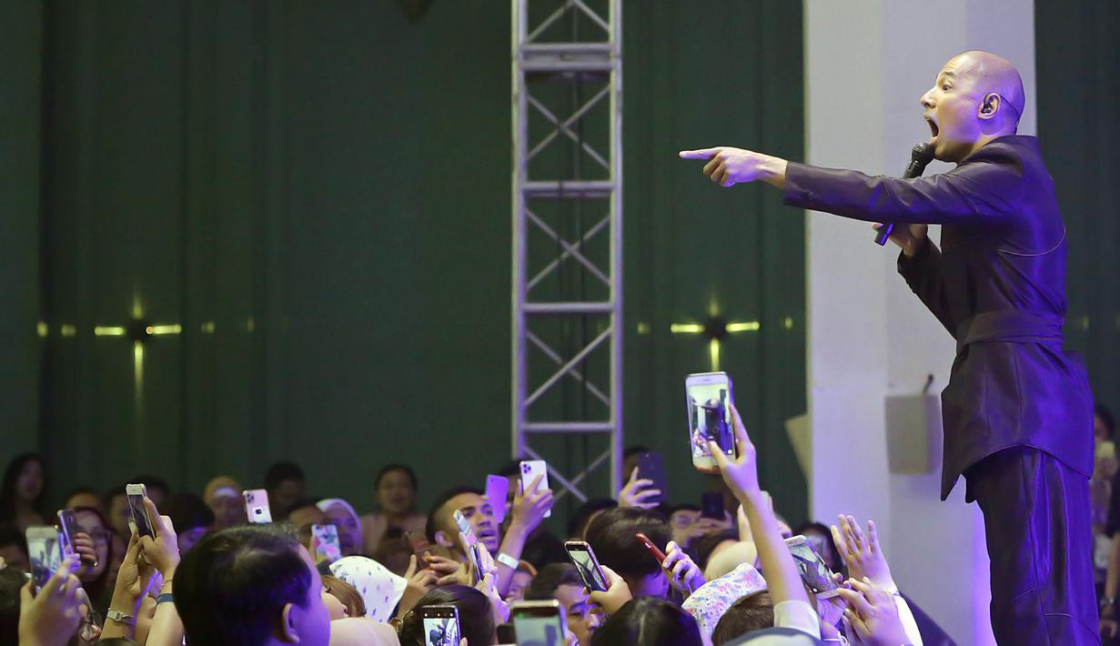 Penampilan Marcell di Konser Rindu Kamu Yang Dulu Judika x Marcell ...