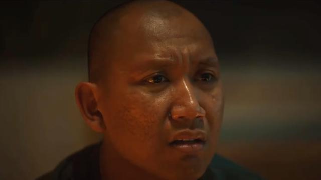 Lolox Jadi Dukun di Film Tiba-Tiba Setan, Kocak Gegara Adegan Main ...