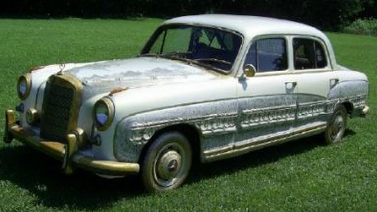 Kisah Mercedes-Benz Muhammad Ali yang Berlapis Emas