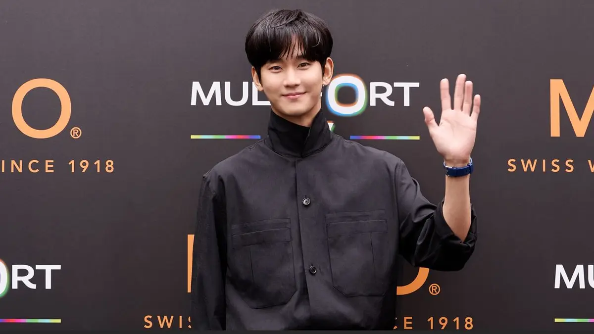 Berita Fan Meeting Kim Soo Hyun 2024 Hari Ini - Kabar Terbaru Terkini ...