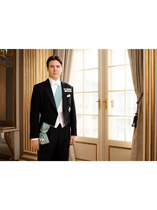 Frederik X Resmi Jadi Raja Denmark, Simak Profil 4 Anaknya yang ...