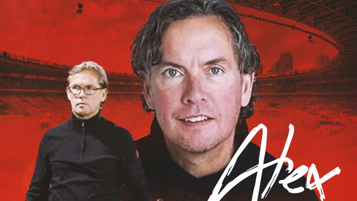 Media Belanda Promosikan Alex Pastoor Jadi Calon Pelatih Ajax Amsterdam ...