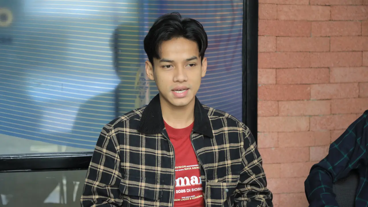Profil Adzando Davema, Penyanyi Religi Viral yang Cetak Box Office ...