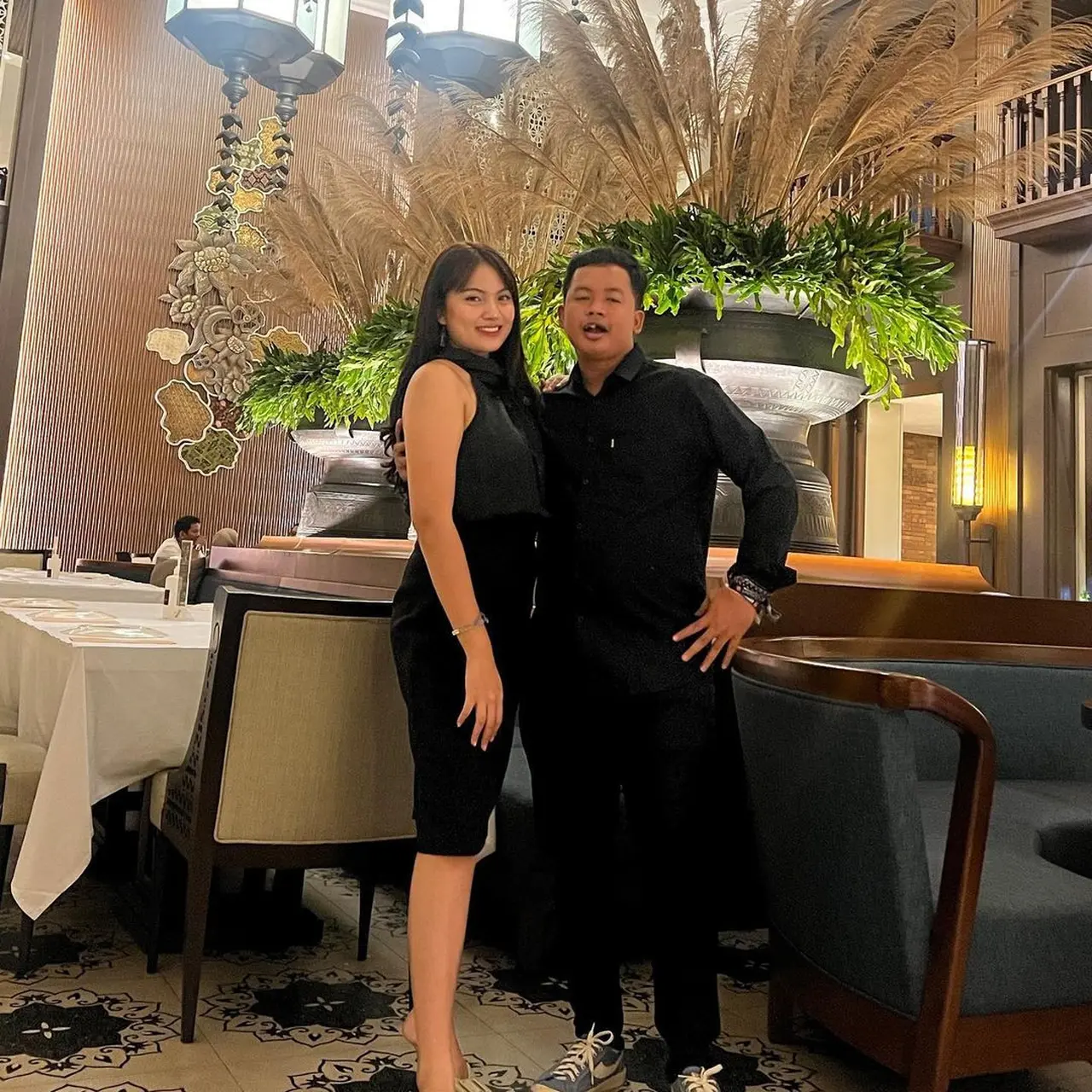 Potret Mesra Dustin Tiffani dan Ditha Rizky Amalia, yang Kini Resmi Bertunangan - Citizen6 ...