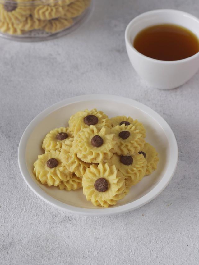 5 Resep Semprit Bunga yang Ngeprul dan Tidak Gampang Melempem - Food ...