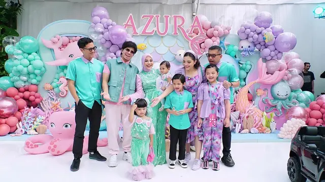10 Potret Artis di Pesta Ultah ke-1 Azura Anak Atta-Aurel, Meriah Bertabur Bintang - Hot ...