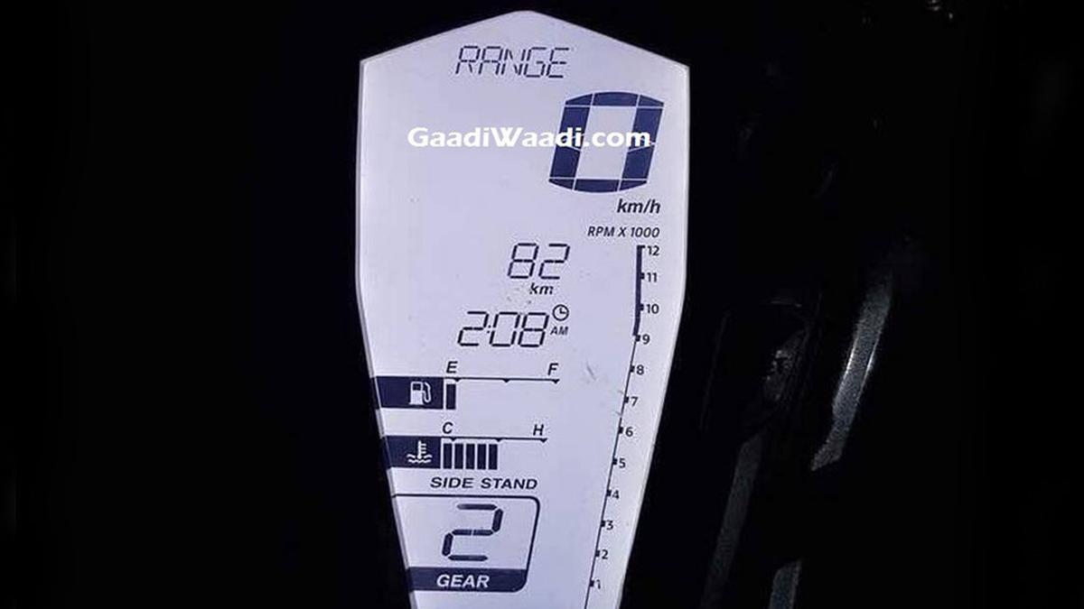 Melihat Lebih Detail Konsol Digital TVS Apache RR 310S - Berita Otosia.com