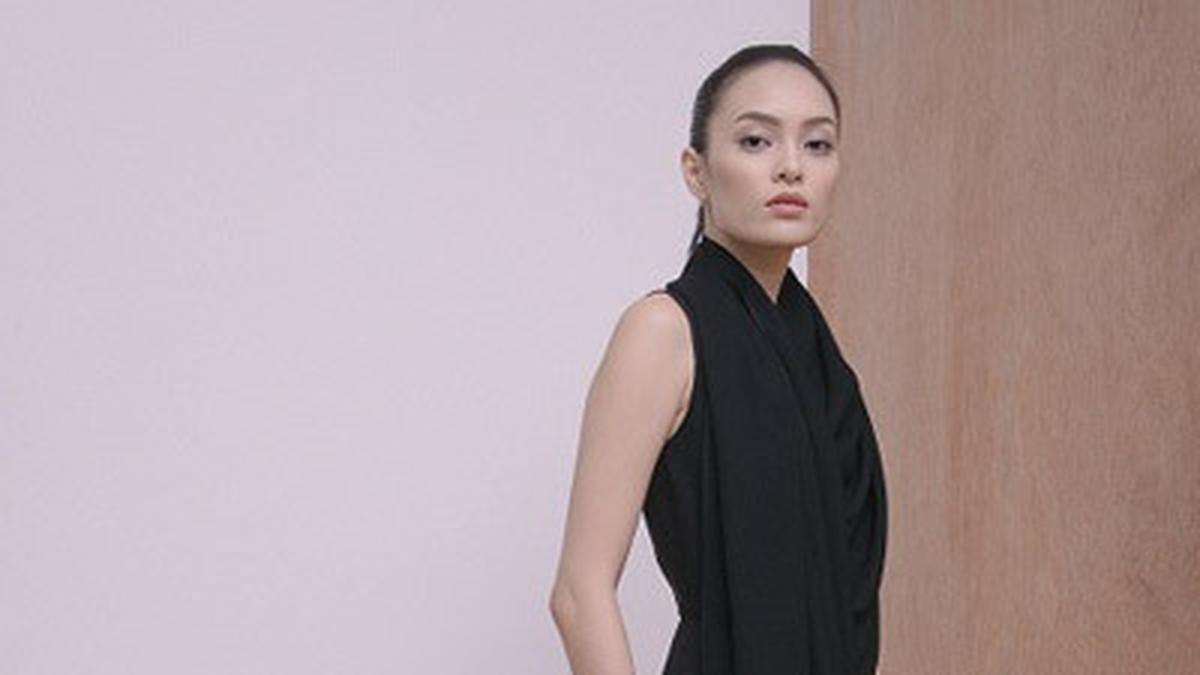 Koleksi Terbaru Stella Rissa Bikin Kamu Nggak Repot Ganti-Ganti Baju Lagi