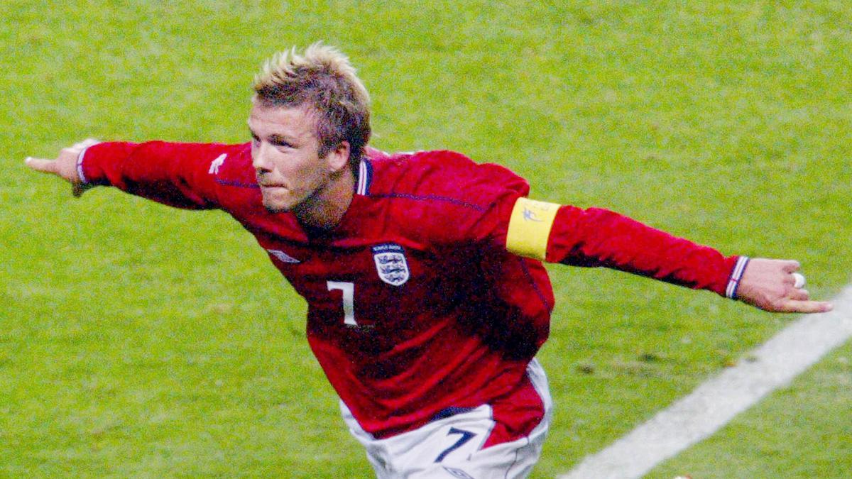 Foto: Melihat Kembali Gaya Rambut David Beckham Saat Tampil di Piala ...