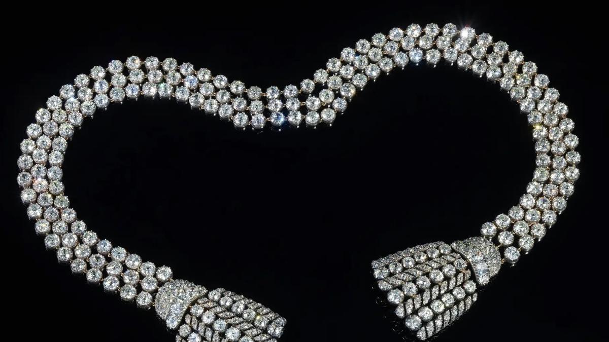 Kalung Berlian dalam Skandal Marie Antoinette Berhasil Dilelang Hampir ...