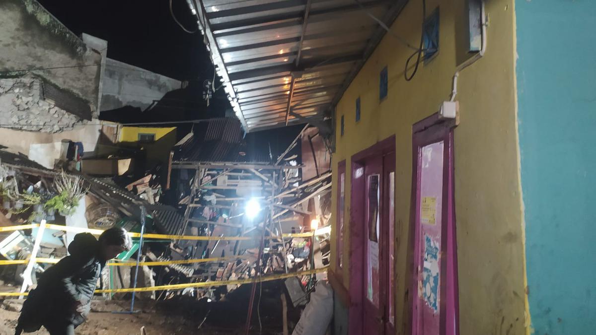 Kenapa Pipa Air Baku PDAM Bisa Pecah? Perumda Tirtawening Klaim Bakal ...