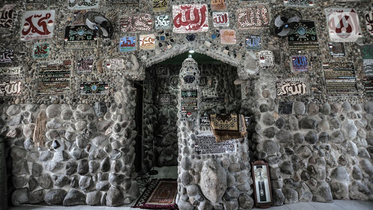 Allah Azza Wa Jalla Tulisan Arab dan Arti, Gambaran Kebesaran dan ...