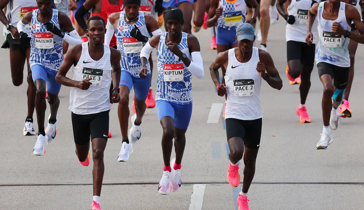 Foto: Mengenang Kembali Momen Kelvin Kiptum saat Catatkan Diri Sebagai ...