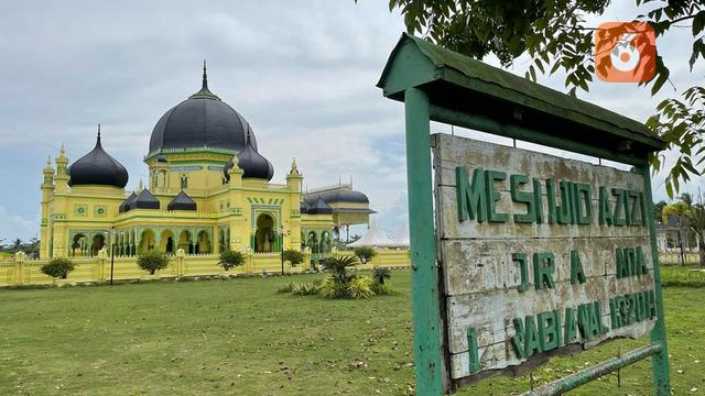 Masjid Azizi di Tanjung Pura, Bangunan Bersejarah Peninggalan ...