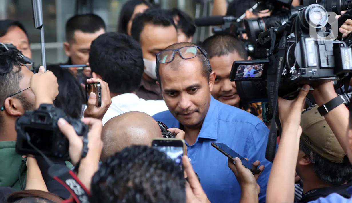 Tinggalkan Gedung KPK, Wamenkumham Edward Omar Sharif Hiariej Memilih ...