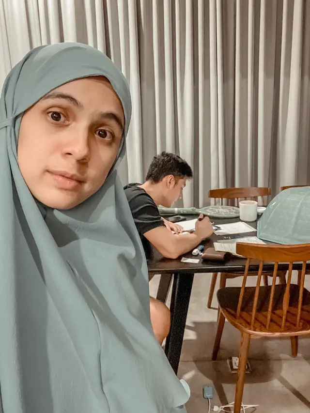 Nycta Gina Kembangkan Sayap jadi Pengusaha Surabi Mini Durian - Lifestyle Liputan6.com