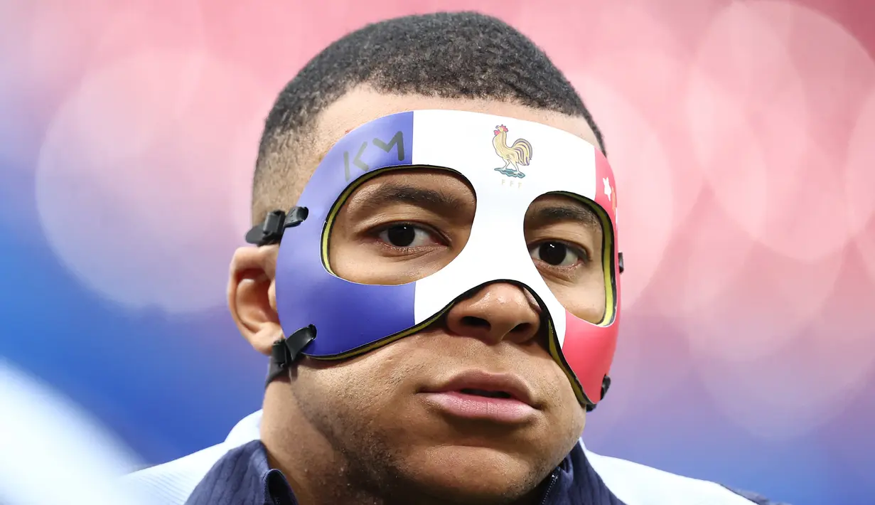 Kylian Mbappe Pamer Masker Pelindung Baru Saat Latihan Timnas Prancis di Euro 2024 - Foto ...