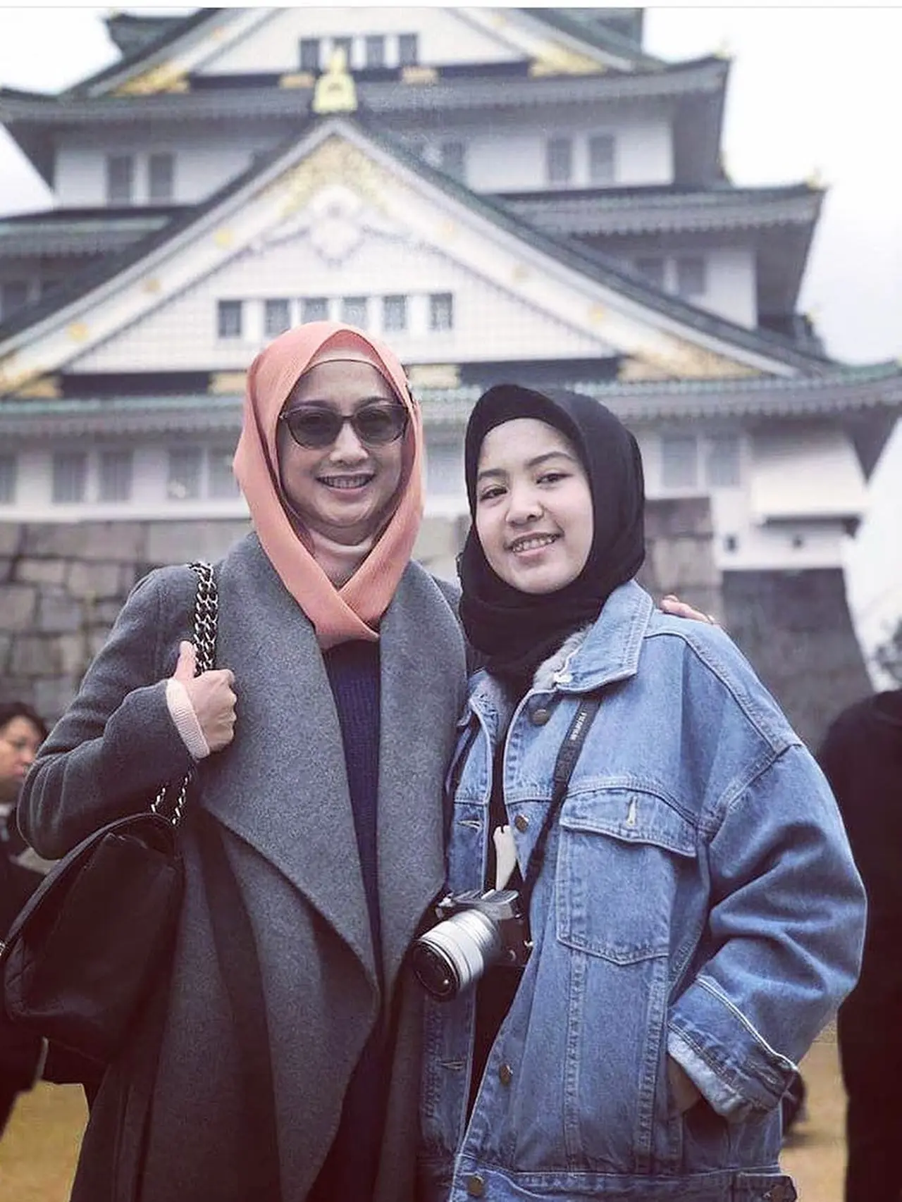 7 Potret Kompak Desy Ratnasari dan Nasywa Nathania Bak Kakak Adik - Hot Liputan6.com