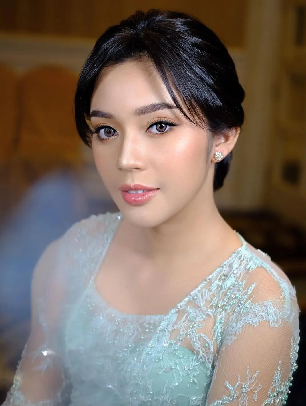 8 Potret Detail Penampilan Cantik Manglingi Fay Nabila dari Lamaran sampai Menikah - Photo ...