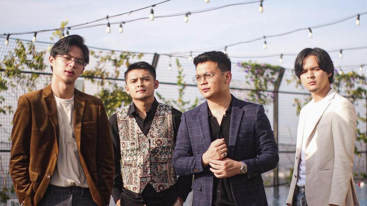 Rilis Lagu Baru 'Hijrah Cintaku', Ini 6 Transformasi Grup Adam Musik ...