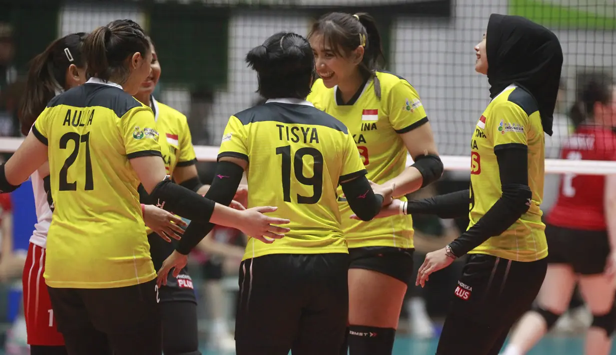 Foto: Yolla Yuliana dkk Hajar Makau di Laga Perdana Kejuaraan Bola Voli Putri Asia AVC Challenge ...