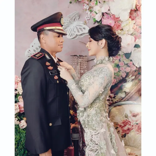 Transformasi Penampilan Uut Permatasari dari Seorang Pedangdut Jadi Istri Perwira Polisi ...