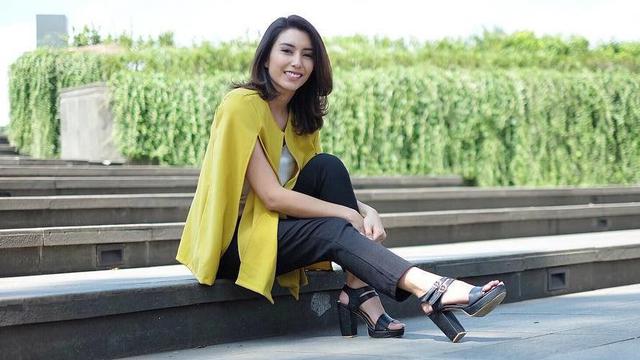 Tanggal Pernikahan Dibongkar Akun Gosip, Tyas Mirasih Sewot - ShowBiz ...