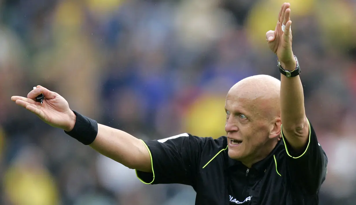 Foto: Menilik Kembali Kiprah Pierluigi Collina, Pengadil Lapangan ...