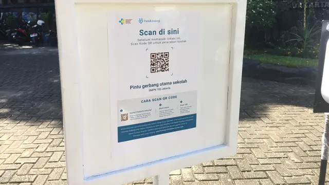 Prokes Ketat SMP 182 Jakarta Gelar PTM 100 Persen, Guru Wajib Scan ...