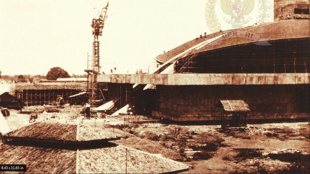 Mengenang 54 Tahun Gedung MPR/DPR Senayan