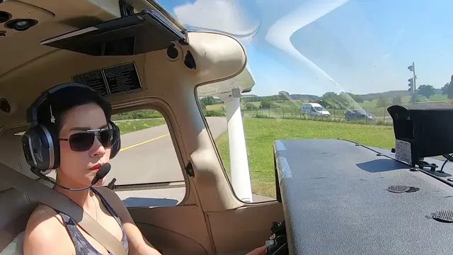 1000 Lebih Foto Syur Selir Raja Thailand Sengaja Dibocorkan - Lifestyle ...