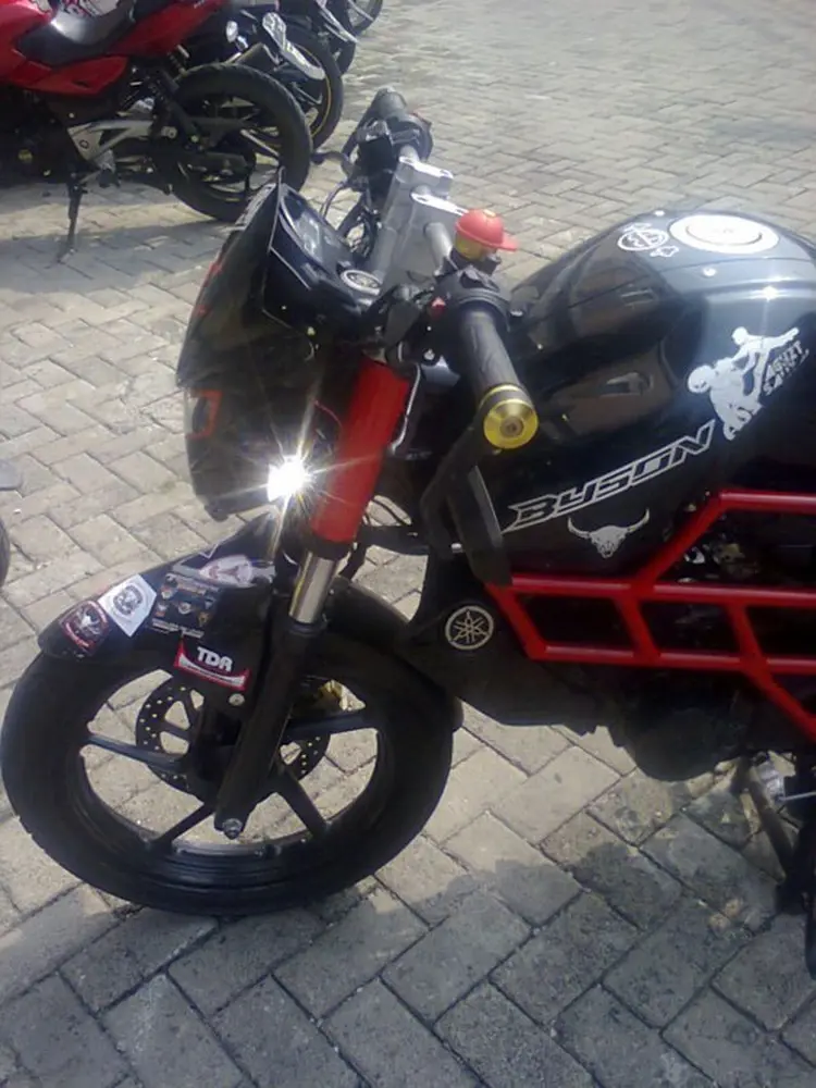 Yamaha Byson Street Fighter - Galeri Otosia.com