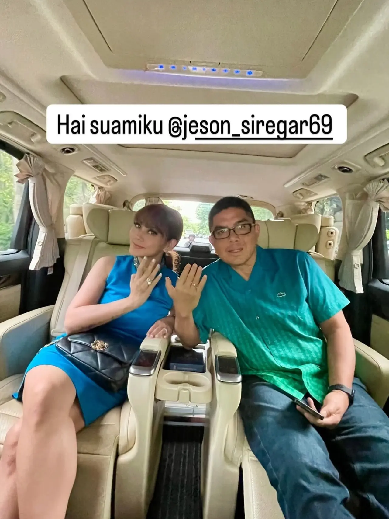 8 Potret Pernikahan Kedua Anita Hara Pemeran ‘Arisan Brondong’ di Bali, Nikahi Bos - Hot ...