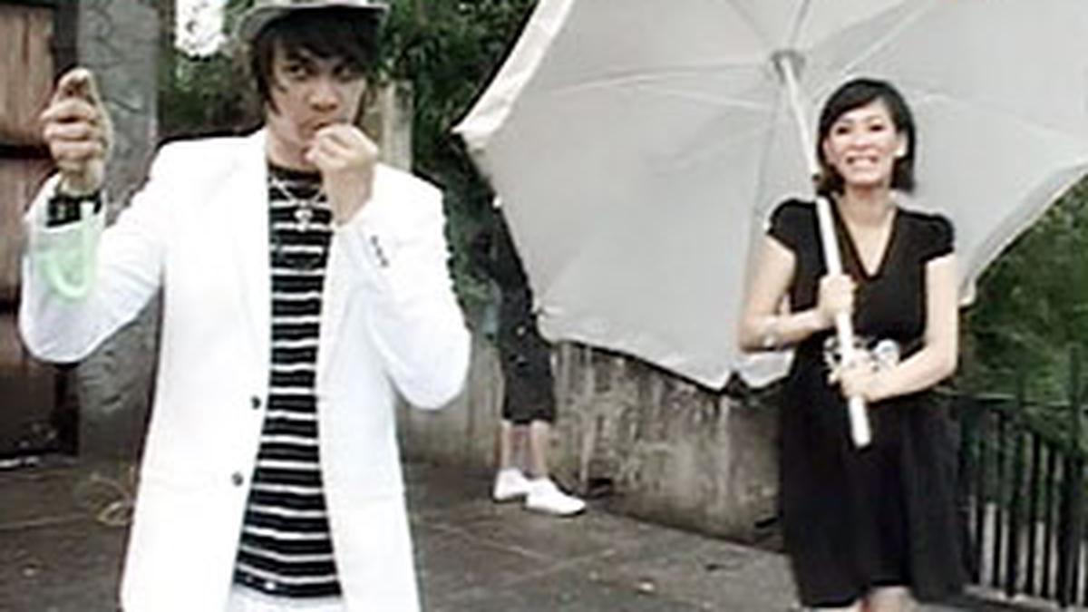 dwi putrantiwi suami