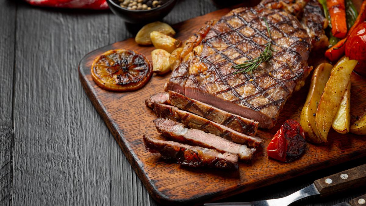 7 Resep Steak Praktis Berbagai Olahan Daging ala Restoran Mahal - Food ...