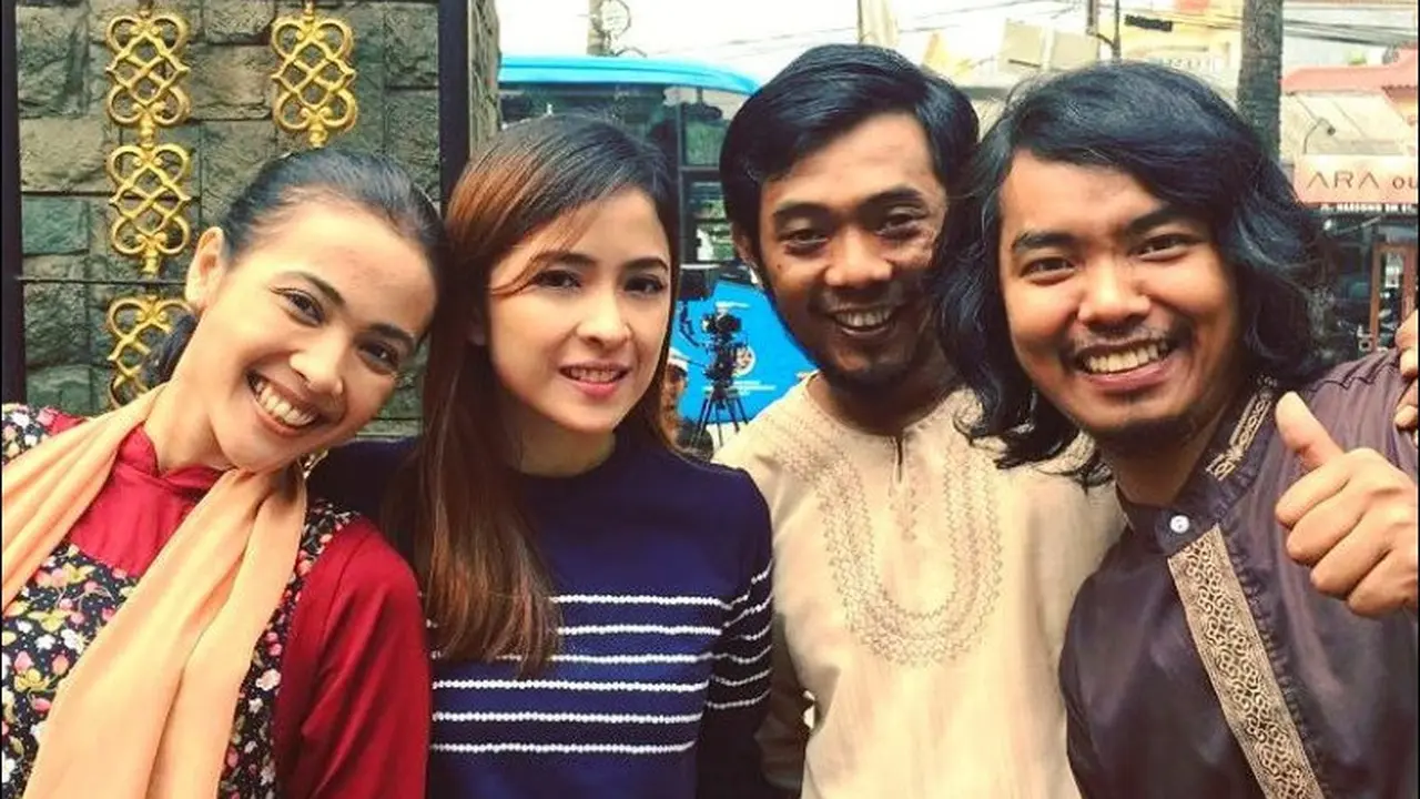 7 Potret Lawas Angelina Ci Kekasih Dodit Mulyanto, Pacaran 9 Tahun - Hot Liputan6.com