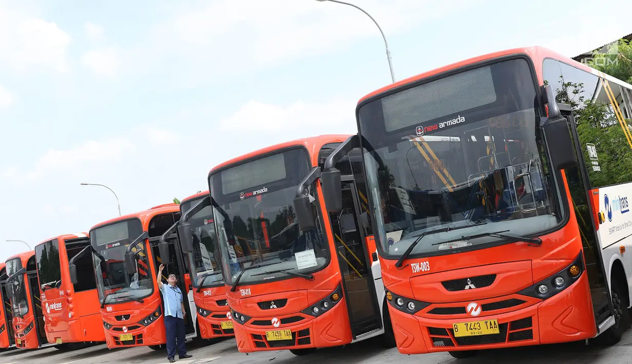 PHOTO: Ini Penampakan Armada Minitrans Pengganti Metro Mini - Foto ...