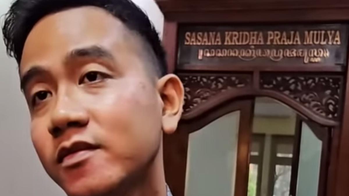 Reaksi Gibran Rakabuming saat Ganjar Pranowo dan Wayan Koster Tolak ...