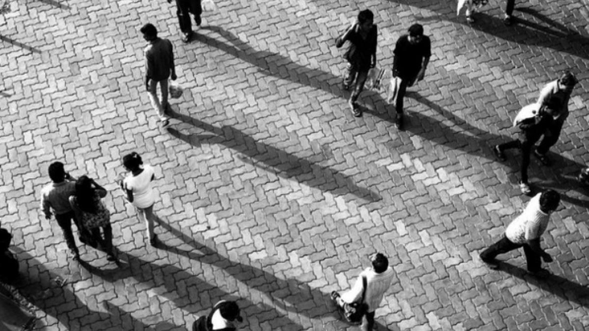 8 Foto Hitam Putih Ini Bakal Bikin Perasaanmu Mellow - Lifestyle Fimela.com